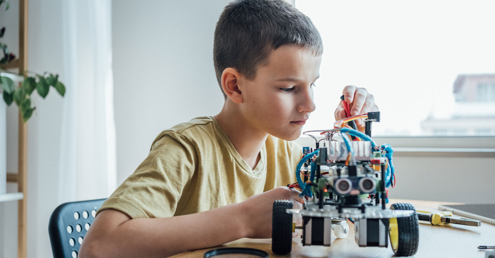 Surprisingly, Hyperfocus Can Be a Feature of ADHD - SafeMinds